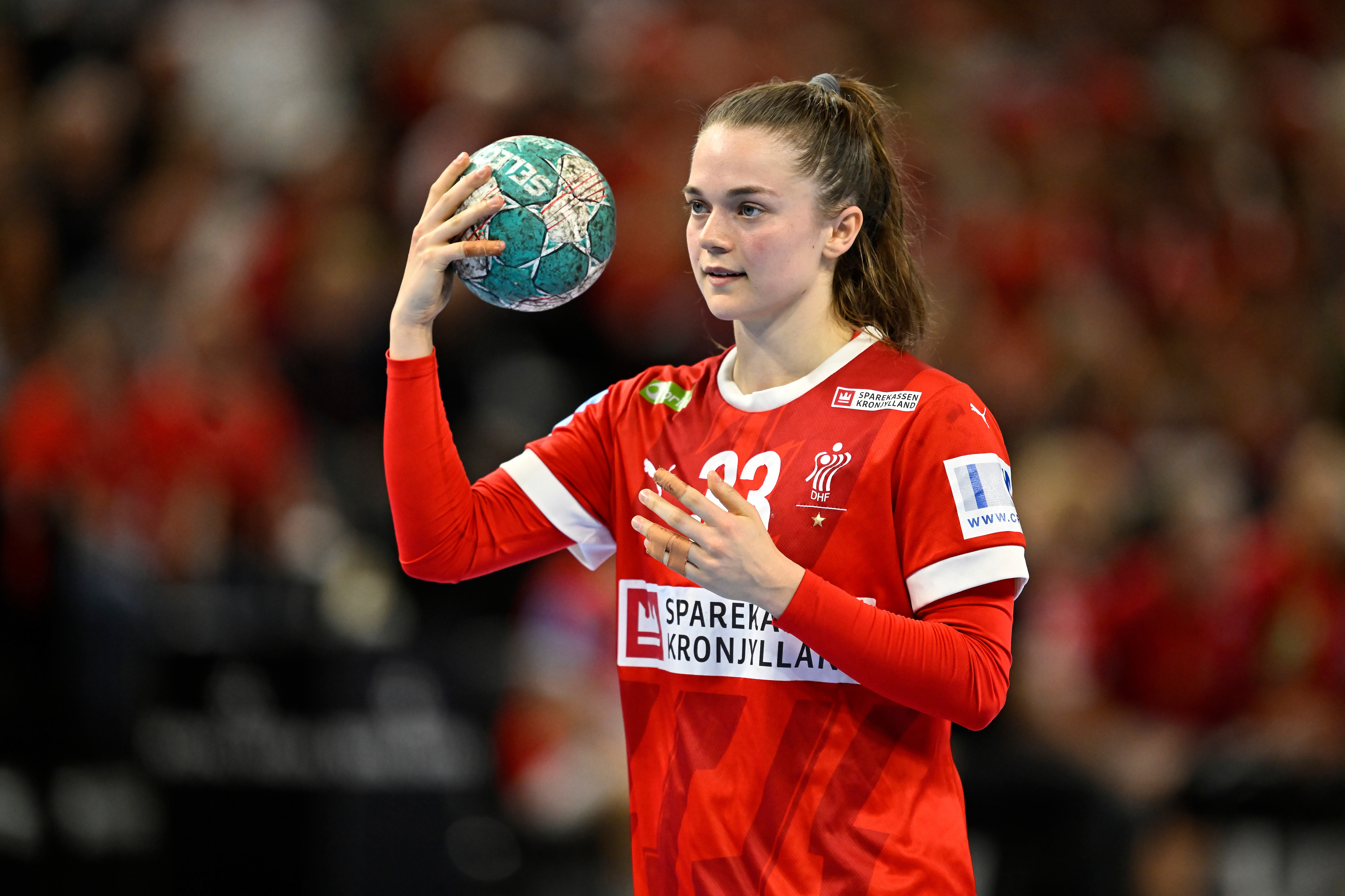 10 skarpe til Emma Friis - Danmarks nye guldfugl | DIF